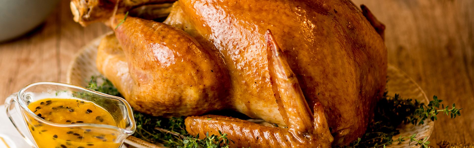 Sadia - Peru Sadia Fácil com Molho de Frutas Amarelas