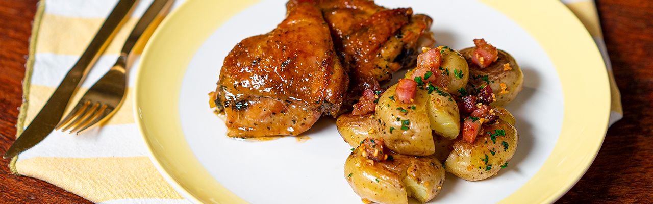 Sadia - Sobrecoxas de Frango com Batatas ao Murro